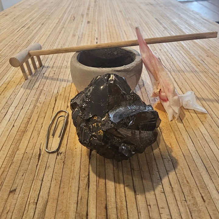 Shungite's Finest: Elite One-Piece Nugget Collection - GroundedKiwi.nz