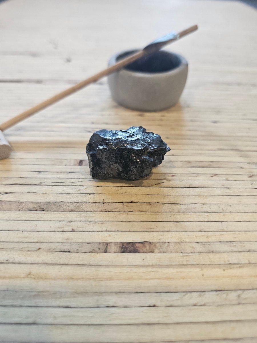 The Ultimate Shungite: Rare One-Piece Nugget - Mount Cook ...